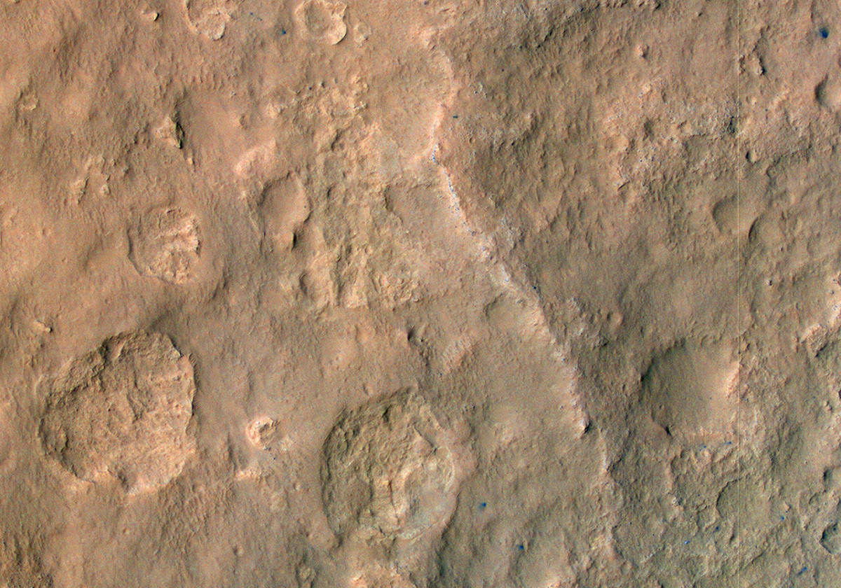 Curiosity Tracks and Descent Stage Debris | Mars From Space